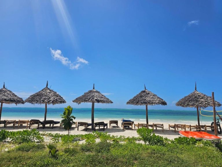 La Perla Beach Resort