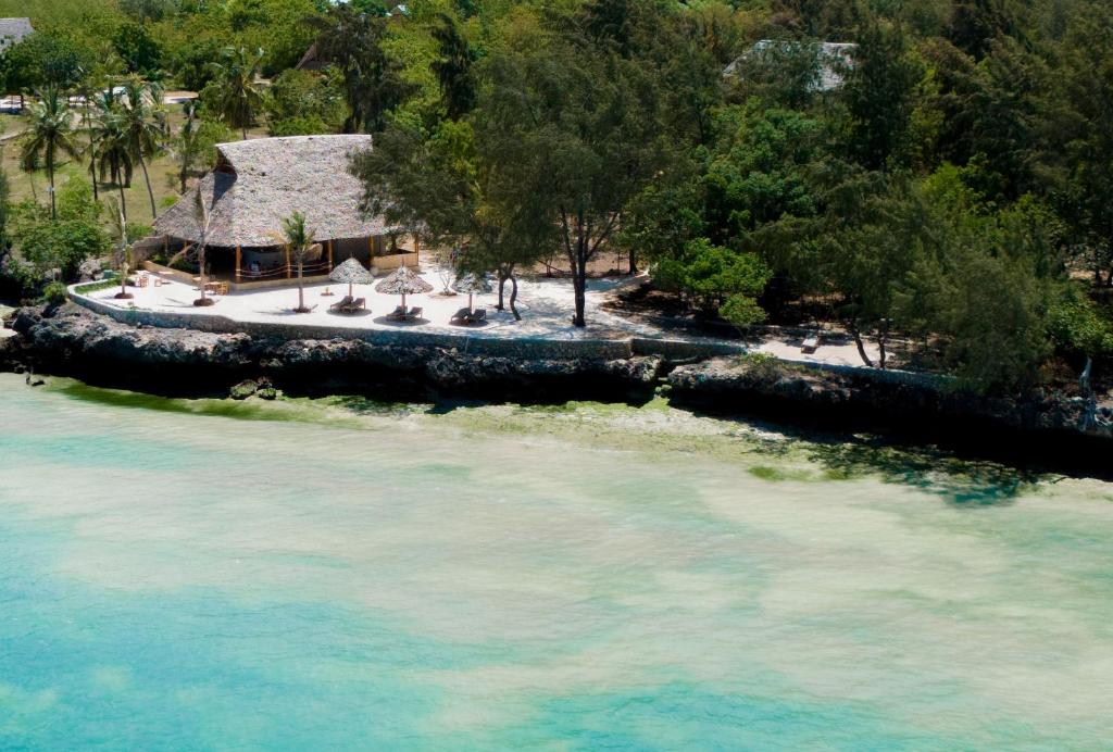 Salida Beach Hotel | Explore Tanzania Tours